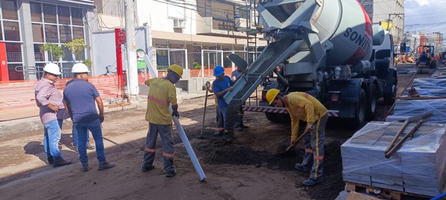 Obra da Independência | Consórcio inicia concretagem da pista de ...